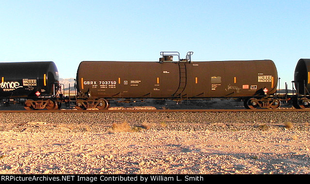 EB Manifest Frt at Erie NV W-MdTrnSlv-Pshr -59